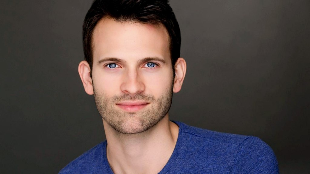 AudioFile Magazine - 5 Questions with Narrator Michael Crouch